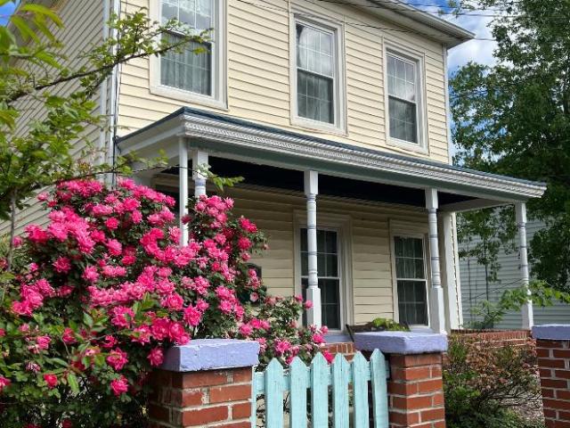 1 Br, 1 bath, Single Family 2500 Block Bainbridge St