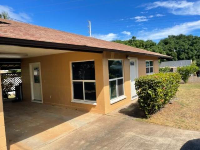 1 Br, 1 bath, Single Family 250 Molokai Hema St