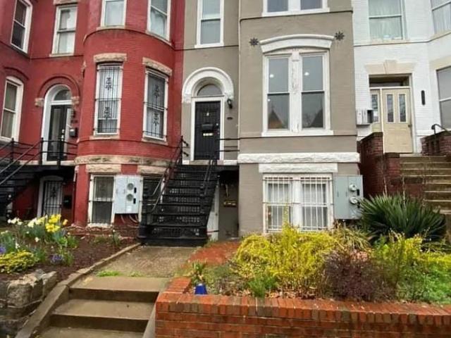 1 Br, 1 bath, Single Family 25 R Street Nw