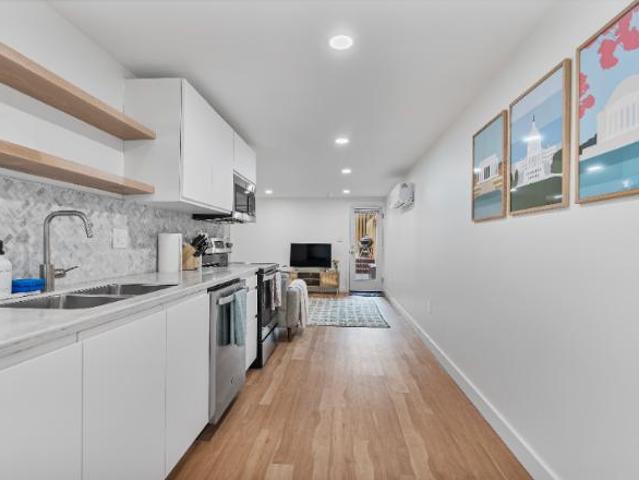 1 Br, 1 bath, Single Family 25 Seaton Pl Ne