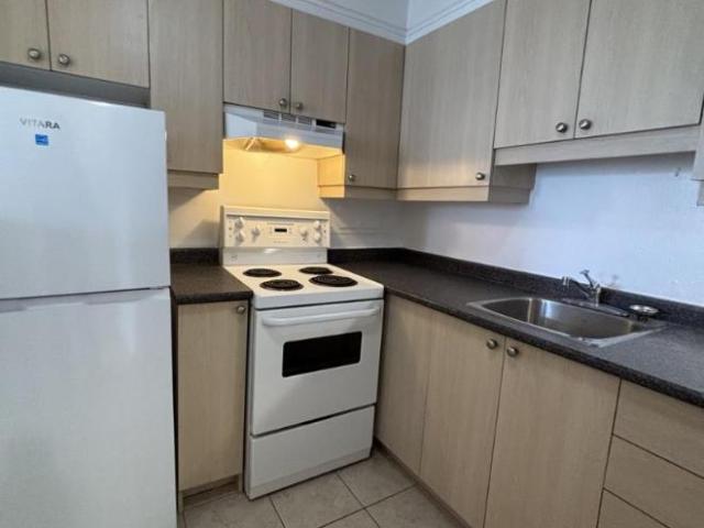 1 Br, 1 bath, Single Family 263 Maclaren St