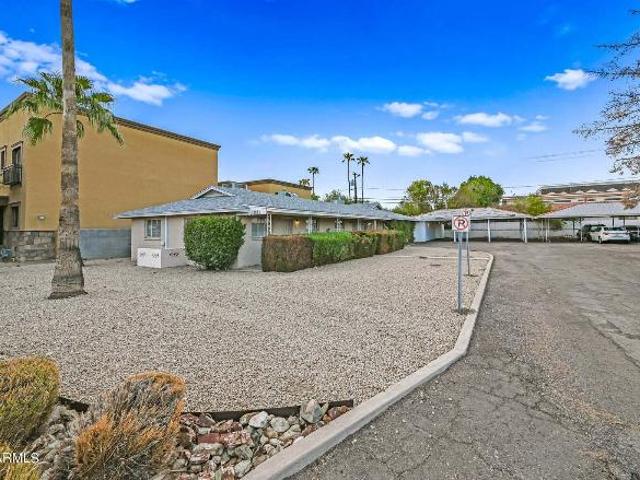 1 Br, 1 bath, Single Family 2618 East Turney Avenue