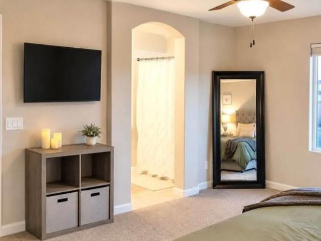 1 Br, 1 bath, Single Family 2719 W Angel Way