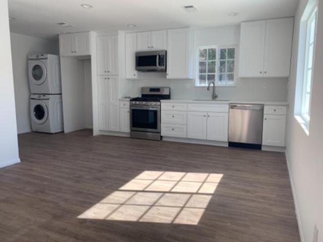 1 Br, 1 bath, Single Family 2735 1/2 Franklin St