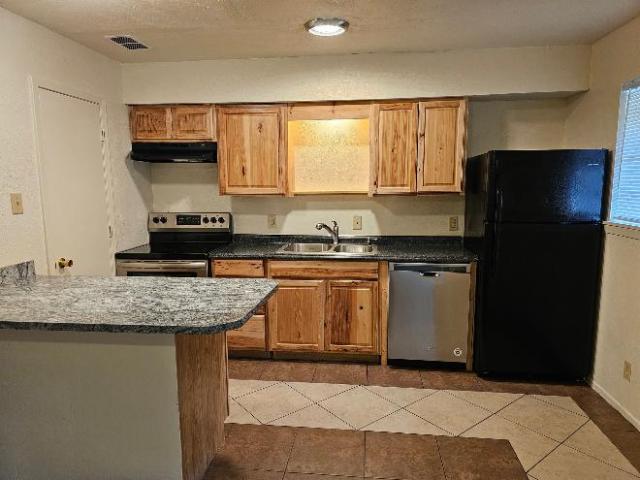 1 Br, 1 bath, Single Family 2942 Bernice St