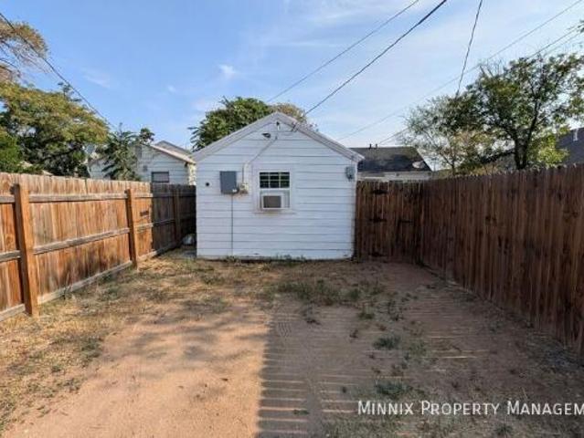 1 Br, 1 bath, Single Family 2005 22nd St