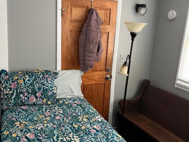 1 Br, 1 bath, Single Family 207 N Armistead Avenue