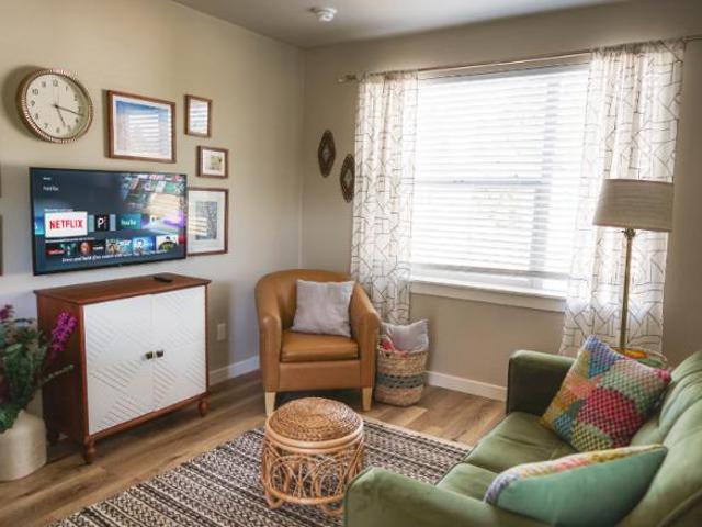1 Br, 1 bath, Single Family 2089 Audubon Ave Se