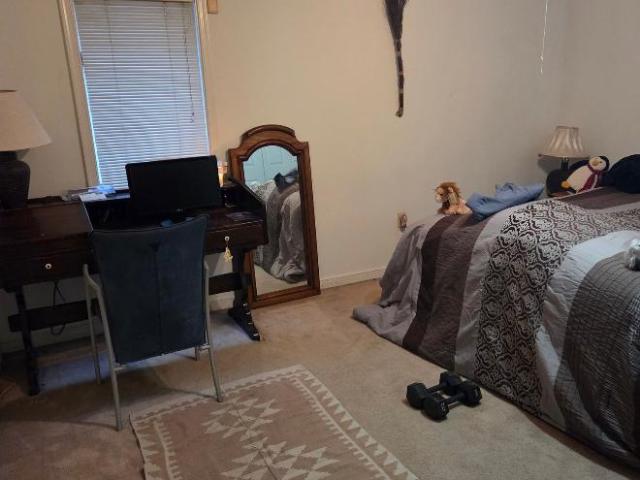 1 Br, 1 bath, Single Family 21025 Woodfield Rd