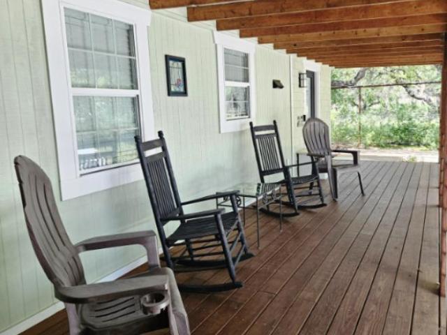 1 Br, 1 bath, Single Family 2179 Puter Creek Rd