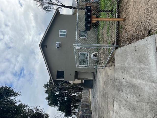 1 Br, 1 bath, Single Family 2207 River Boulevard