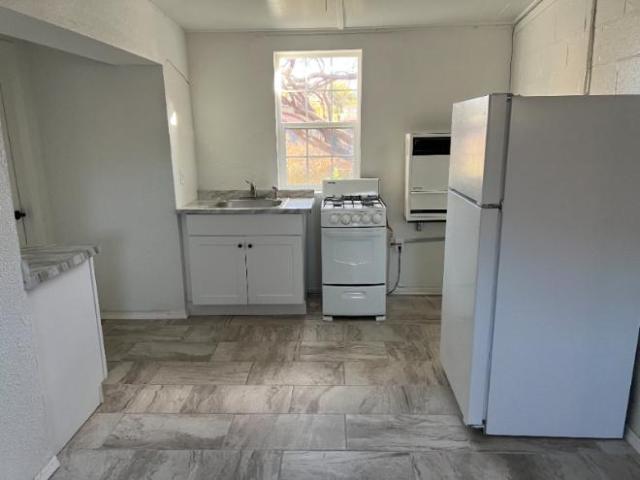 1 Br, 1 bath, Single Family 2208 1st Street