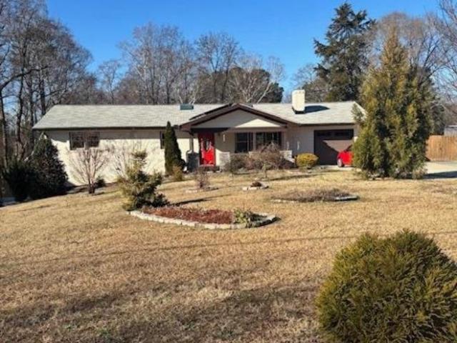 1 Br, 1 bath, Single Family 225 W Young St