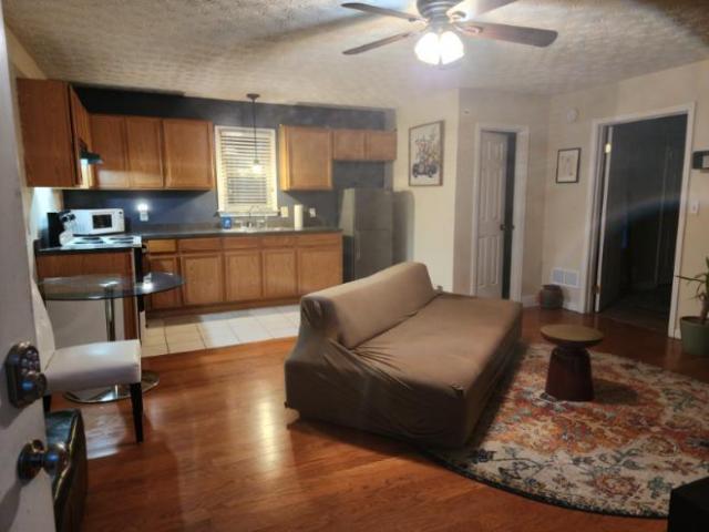 1 Br, 1 bath, Single Family 2 Bradley Street