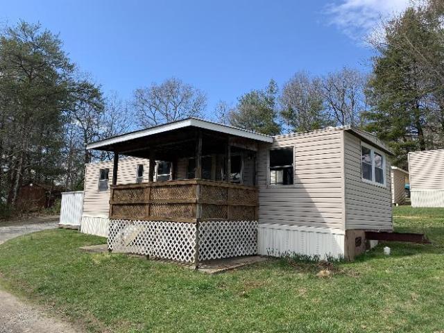 1 Br, 1 bath, Single Family 345 Merrimon Ave