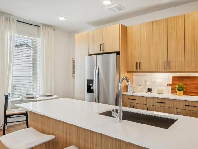1 Br, 1 bath, Single Family 3651 S Custer Rd