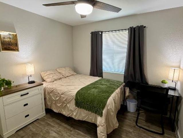 1 Br, 1 bath, Single Family 3757 W Joan De Arc Ave