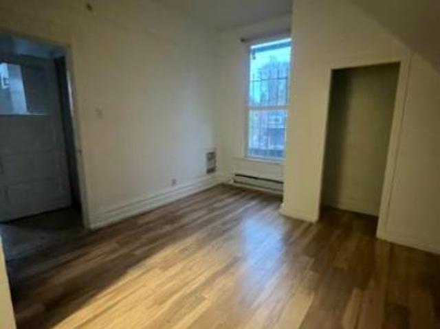 1 Br, 1 bath, Single Family 3814 NE 6th Ave