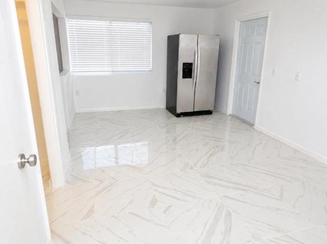 1 Br, 1 bath, Single Family 3881 E 9th Ln