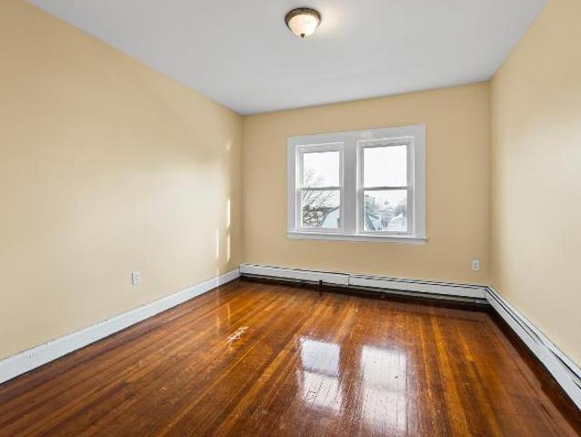 1 Br, 1 bath, Single Family 393 Seymour
