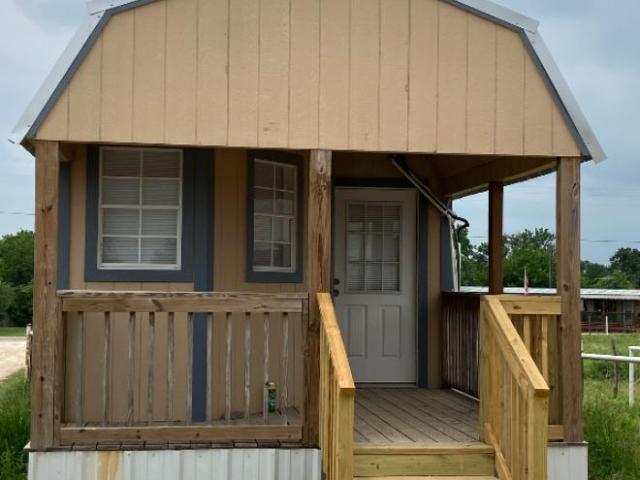 1 Br, 1 bath, Single Family 3901 Cr 258