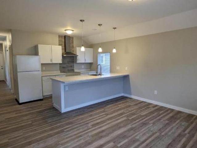 1 Br, 1 bath, Single Family 3973 Hayesville Dr NE