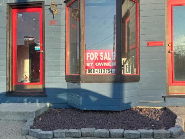1 Br, 1 bath, Single Family 39 Mine St