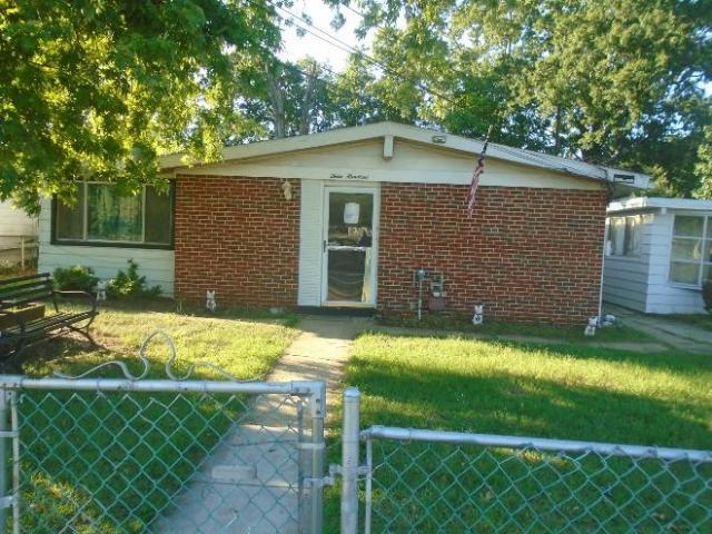 1 Br, 1 bath, Single Family 300 Gloucester Dr