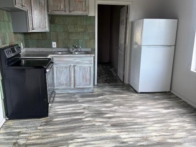 1 Br, 1 bath, Single Family 301 E State St