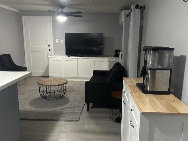 1 Br, 1 bath, Single Family 30291 San Diego Drive
