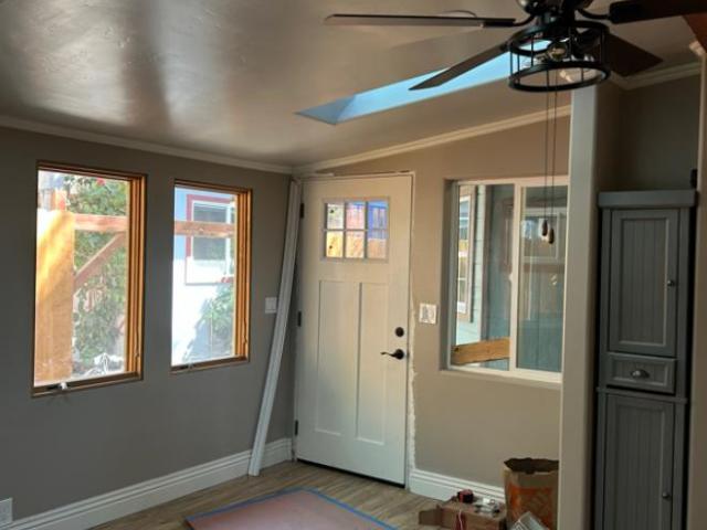 1 Br, 1 bath, Single Family 3085 Roosevelt Ave