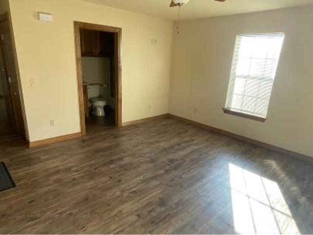 1 Br, 1 bath, Single Family 312 W Main St