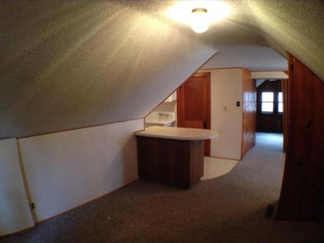 1 Br, 1 bath, Single Family 317 W Chamberlin