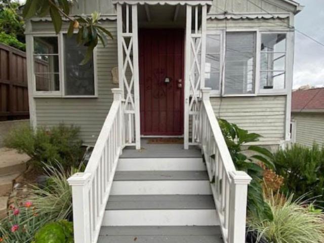1 Br, 1 bath, Single Family 3225 Columbia Street