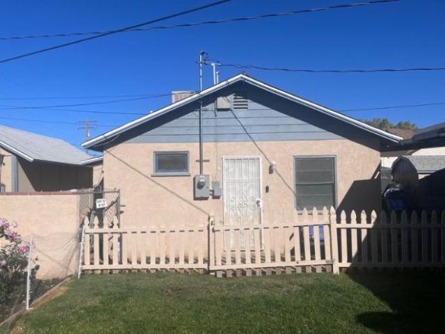 1 Br, 1 bath, Single Family 44515 1/2 Cedar Ave