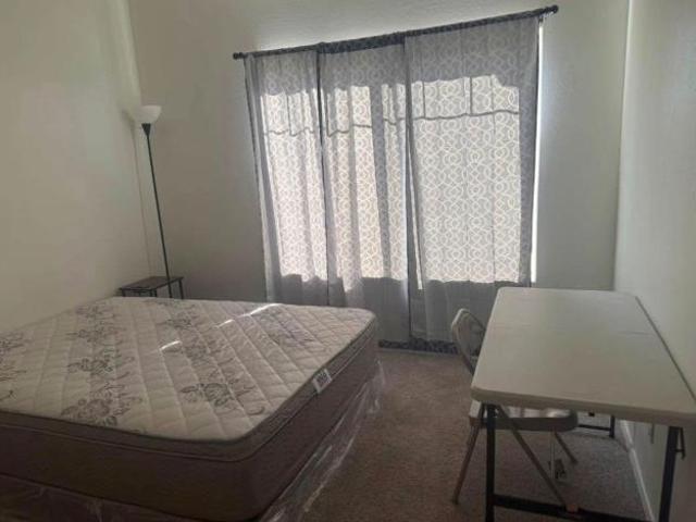 1 Br, 1 bath, Single Family 4608 S Twinleaf Dr