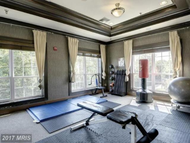 1 Br, 1 bath, Single Family 4862 Eisenhower Ave