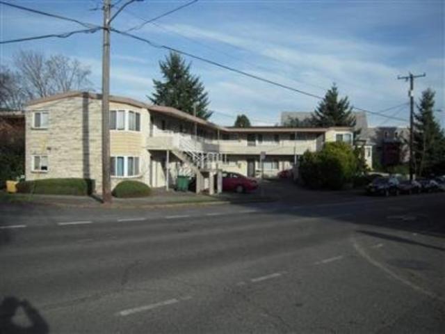 1 Br, 1 bath, Single Family 400 NE 65th St