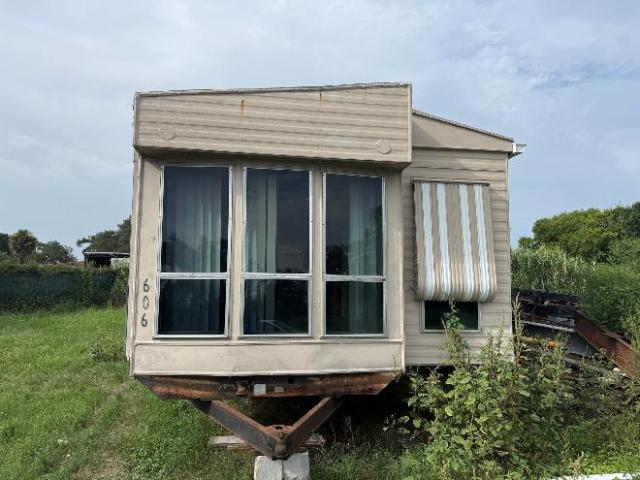 1 Br, 1 bath, Single Family 4115 Aurora Rd
