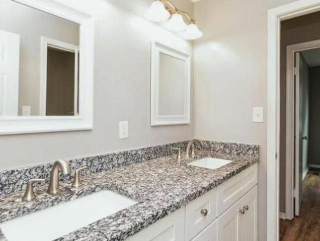 1 Br, 1 bath, Single Family 412 N Washington St