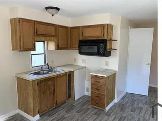 1 Br, 1 bath, Single Family 4233 Gall Blvd