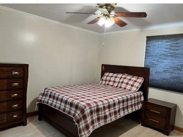 1 Br, 1 bath, Single Family 430 E 184 St
