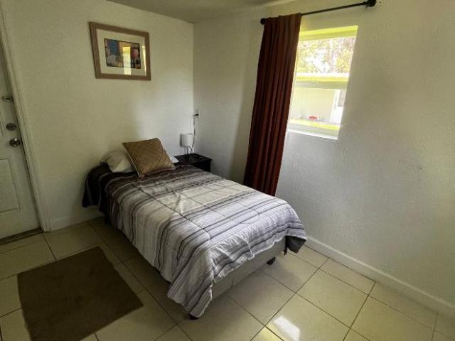 1 Br, 1 bath, Single Family 435 Dorothy Ave