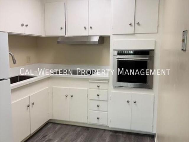 1 Br, 1 bath, Single Family 439 Del Medio Avenue