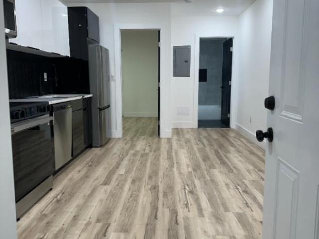 1 Br, 1 bath, Single Family 5510 Matthews St
