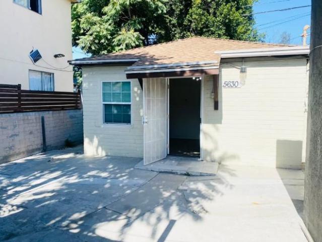 1 Br, 1 bath, Single Family 5630 1/2 Craner Ave