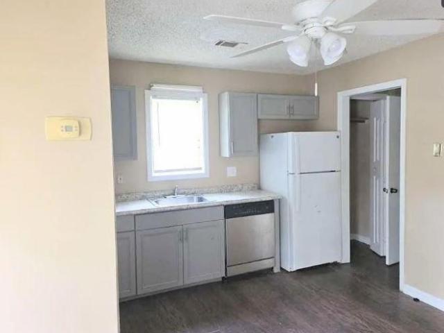 1 Br, 1 bath, Single Family 599 Elmwood St