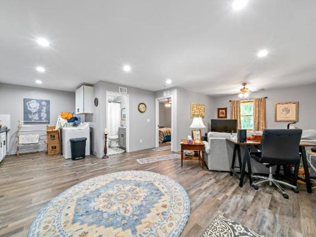1 Br, 1 bath, Single Family 59 Woodland Rd Sw