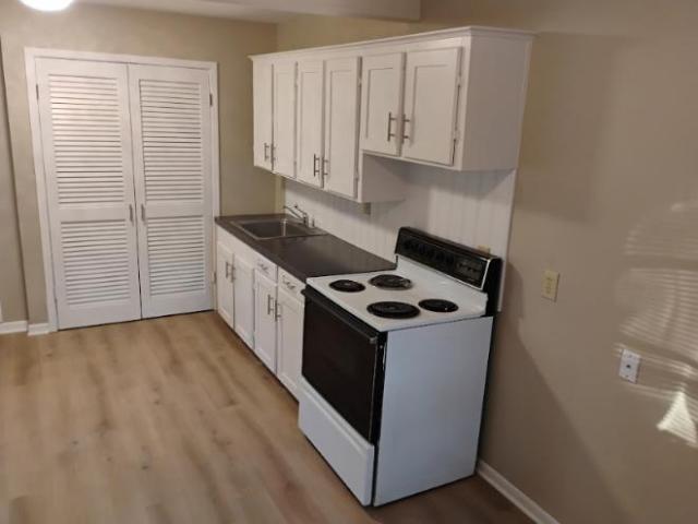 1 Br, 1 bath, Single Family 504 N Newsom