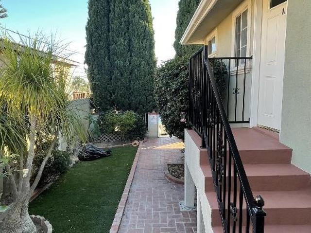 1 Br, 1 bath, Single Family 5138 West 141st Street